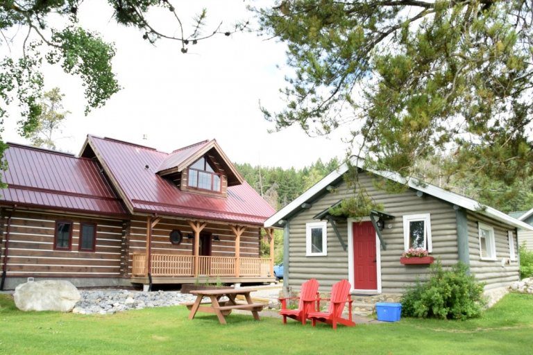 Edmonton To Jasper: How To Get There And Best Spots To Stop