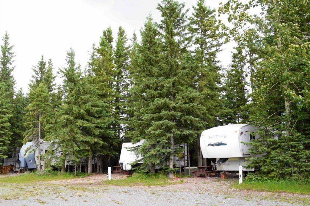Camping In Alberta: 20 Of The Best Sites To Book Now!