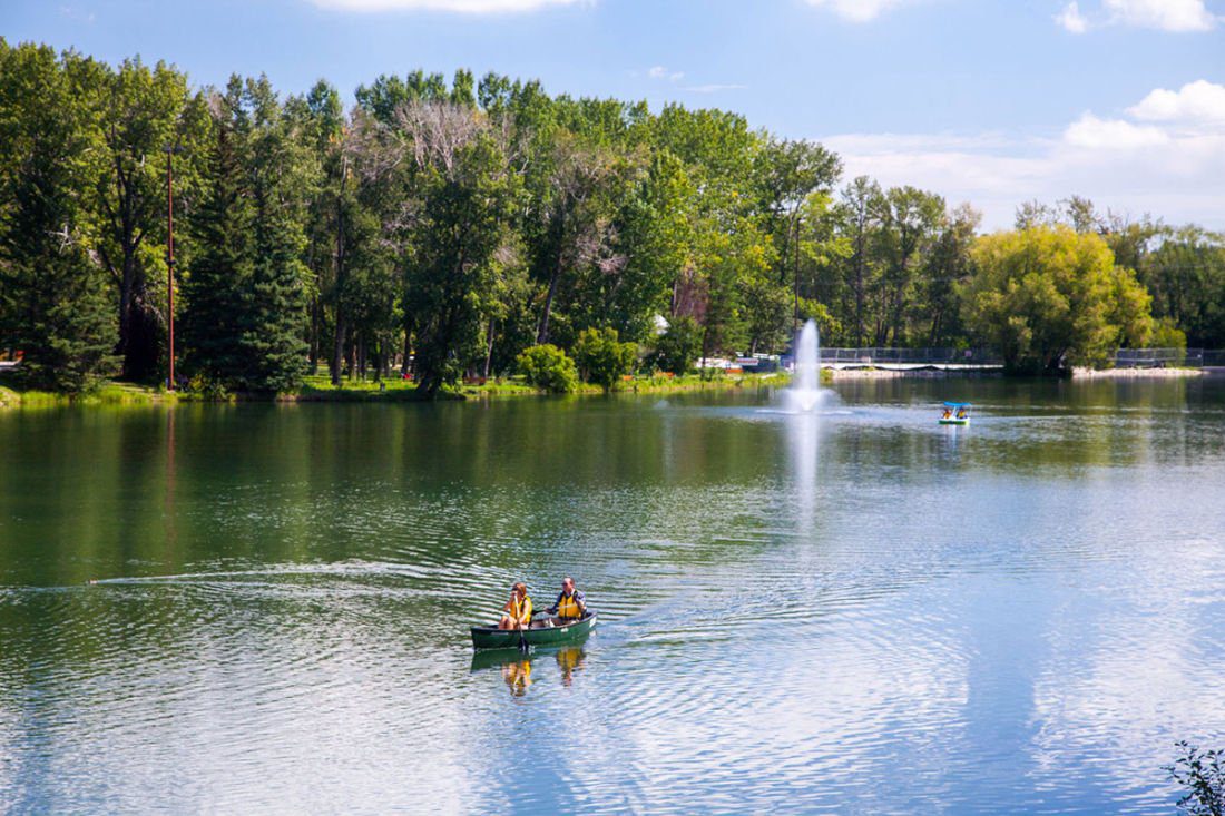 Picnic Spots In Calgary: 15 Amazing Sites You Can't Miss!
