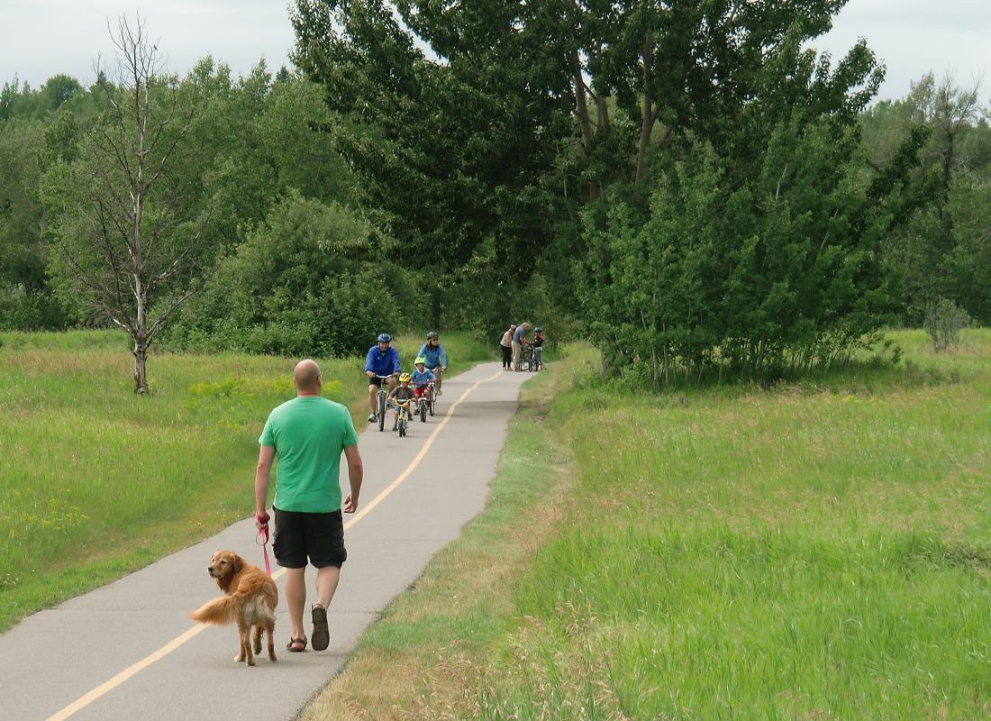 Picnic Spots In Calgary: 15 Amazing Sites You Can't Miss!