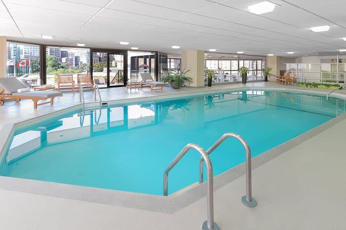 Ottawa Hotels with Pools: 12 Fun Options